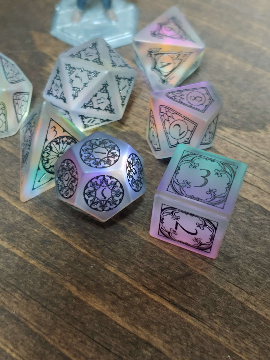 Cathedral Window Dice Set – Decus Workshop